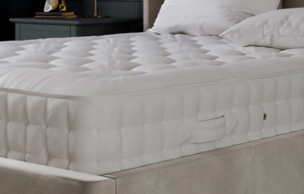 4400 Luxury British Wool Pocket Spring Medium Mattress | Luxury British ...