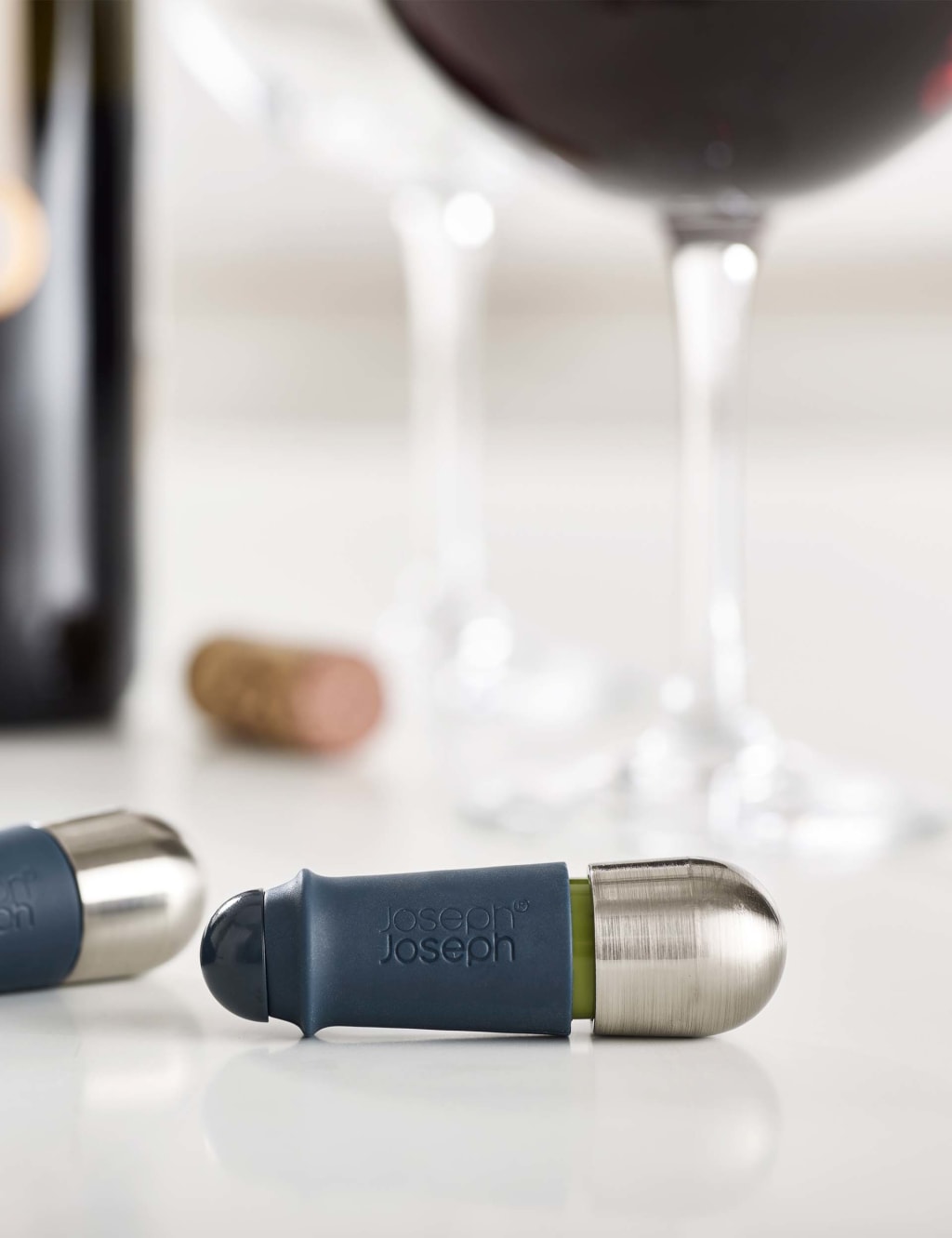 BarWise™ Twist-lock Wine Stoppers Set | Joseph Joseph | M&S