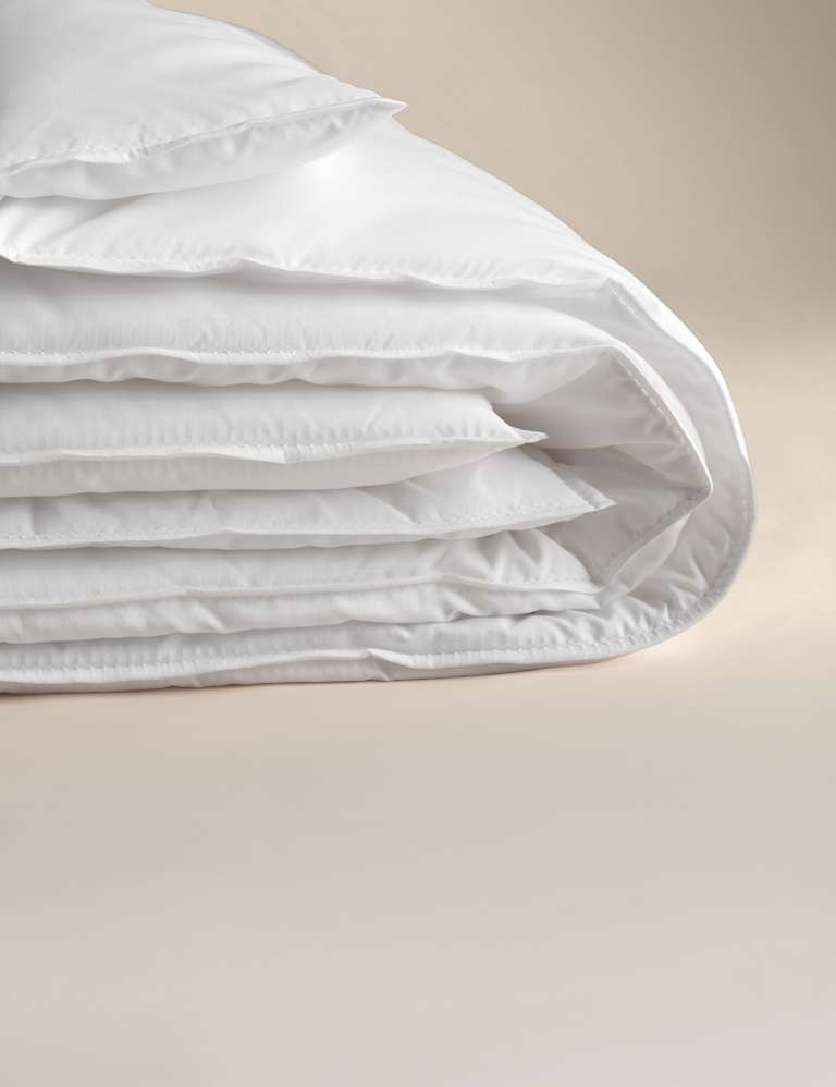 Body Temperature Control 4.5 Tog Duvet | Body Sensor™ | M&S