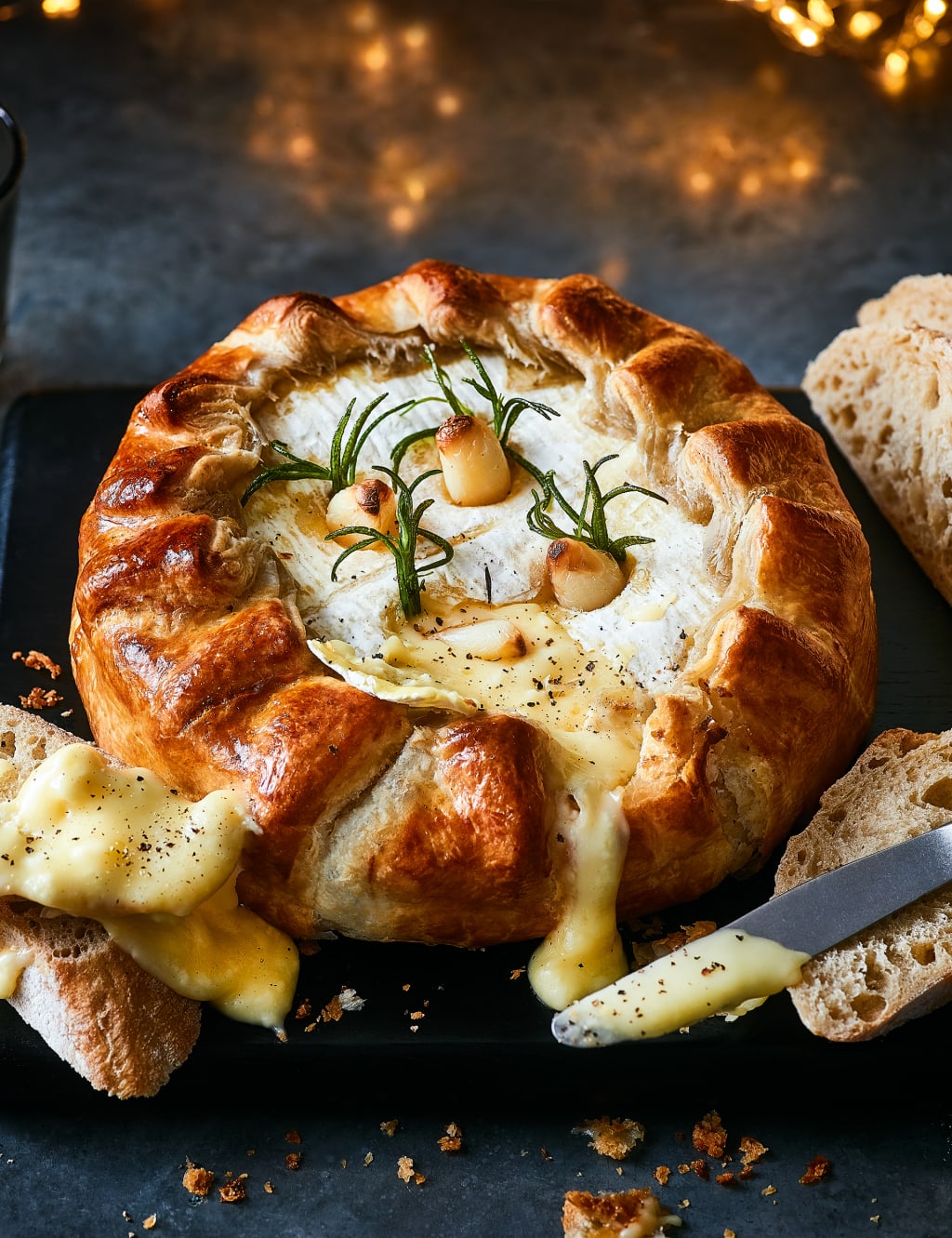 Collection Brie en Croûte (Serves 6) | M&S
