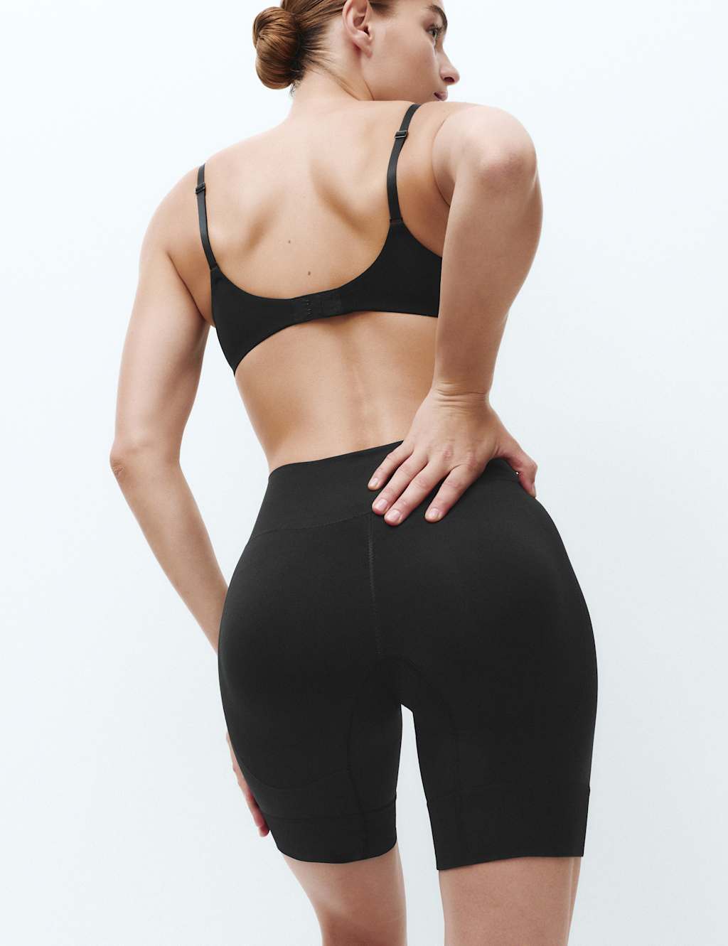Cool Comfort™ Seamless Bum Boosting Shorts | M&S Collection | M&S