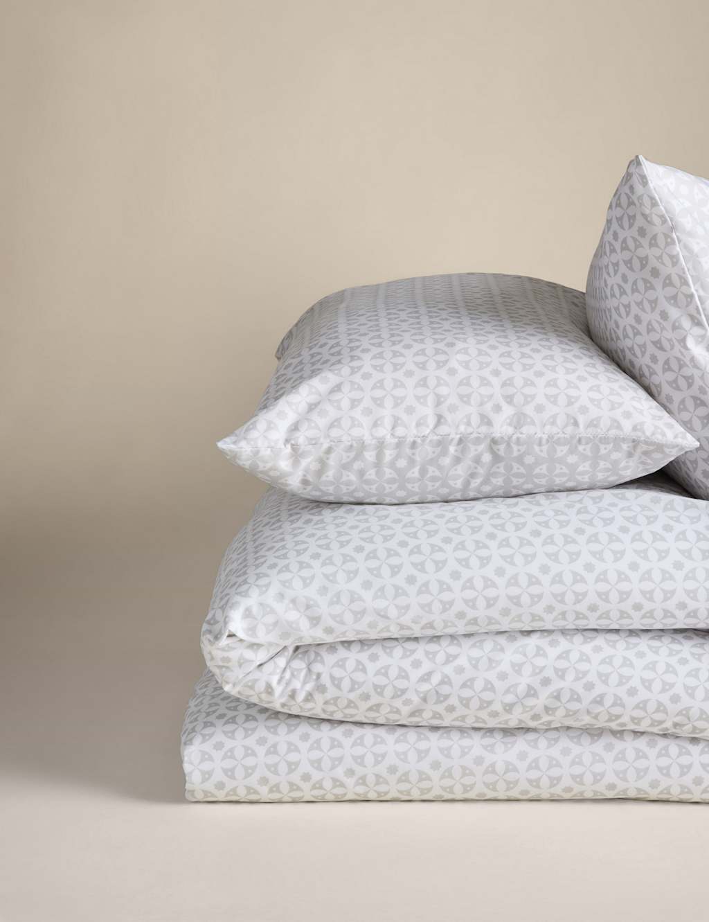 Cotton Blend Circle Star Bedding Set | M&S Collection | M&S