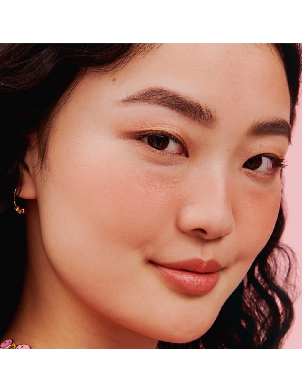 Dandelion Twinkle Powder Highlighter 3g | BENEFIT | M&S