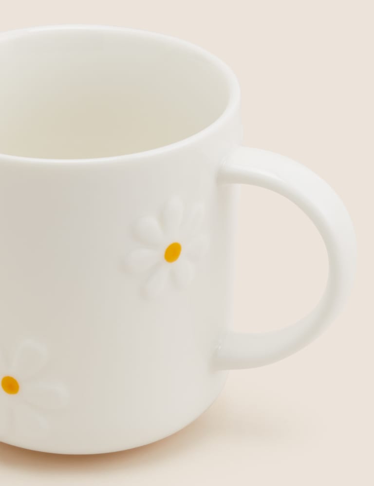 Embossed Daisy Mug | M&S Collection | M&S