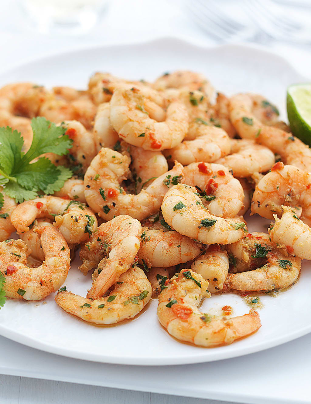 Honduran King Prawns with Chilli & Coriander Marinade | M&S