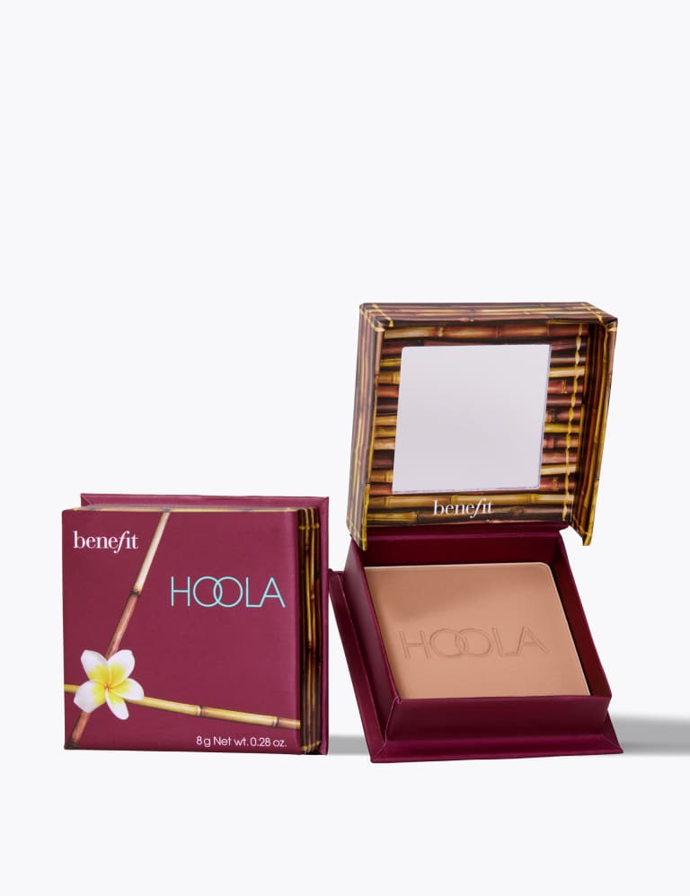 Hoola Matte Bronzer 8g | BENEFIT | M&S