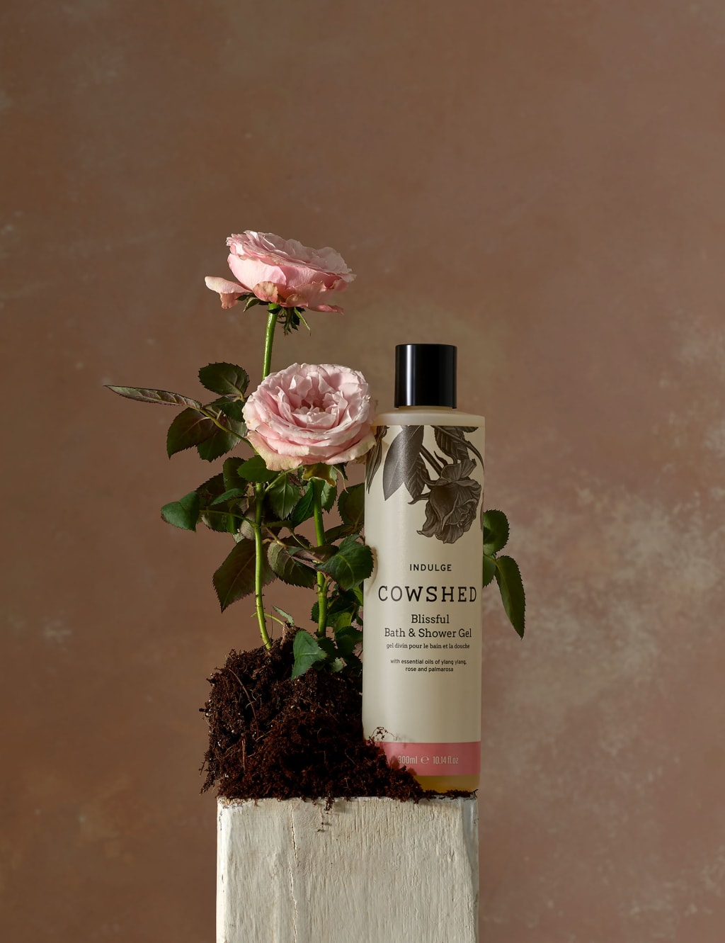 Indulge Bath & Shower Gel, 300ml | Cowshed | M&S