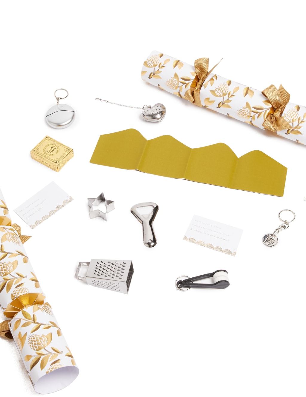 Luxury Acorn Print Christmas Crackers - Pack of 8 in 1 Design | M&S