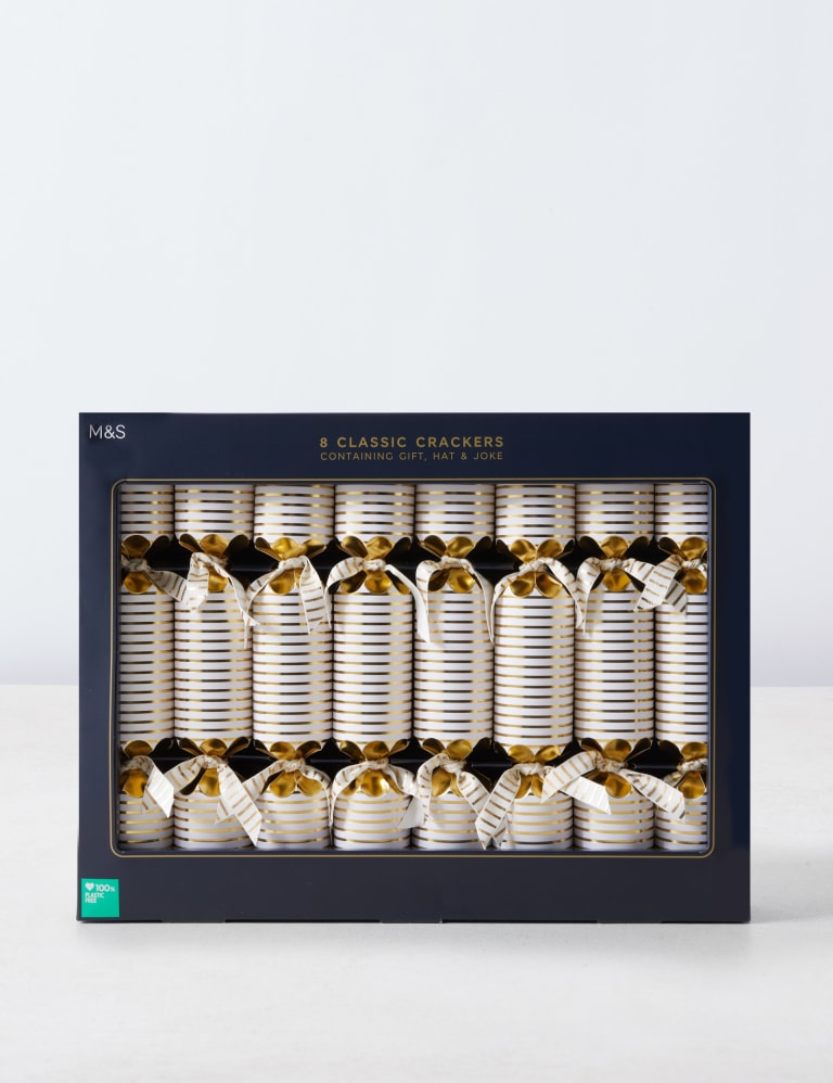 Luxury Christmas Crackers - Pack of 8, 1 Design | M&S