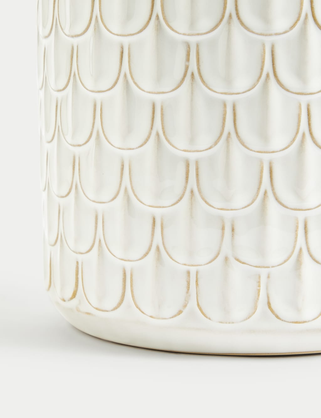 Medium Scalloped Textured Planter | M&S Collection | M&S