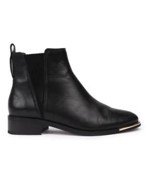 Side Panel Chelsea Boot