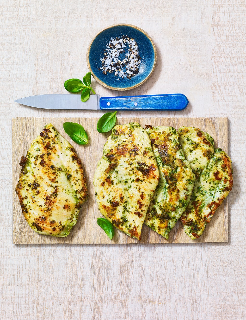 Pesto Chicken Flatties - 8 Pieces | M&S