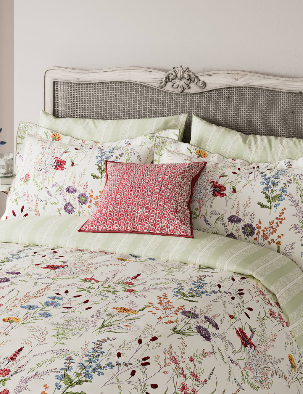 Pure Cotton Blythe Meadow Bedding Set | V&A | M&S