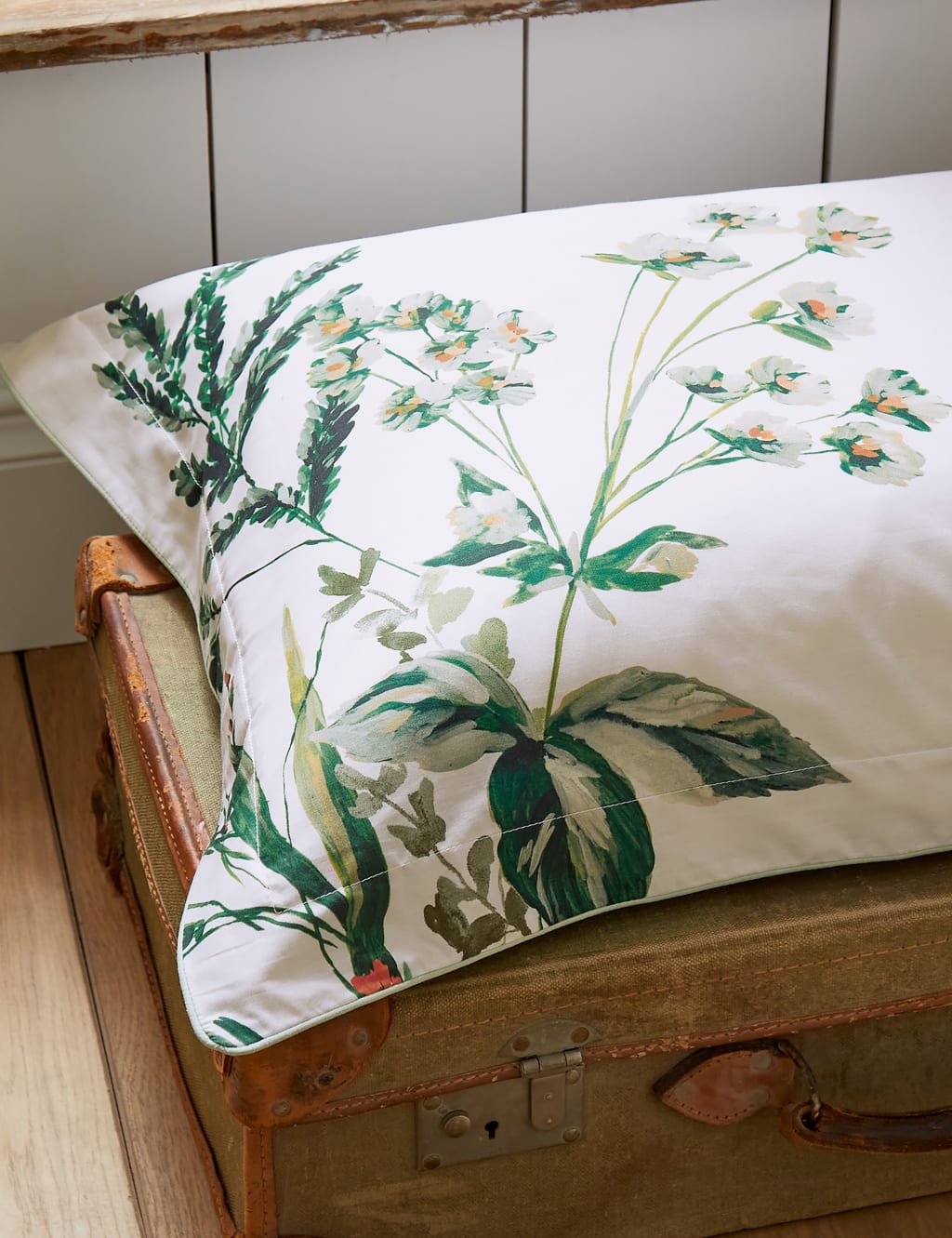 Pure Cotton Lakeside Floral Bedding Set | Joules | M&S