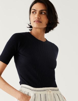 Ribbed Crew Neck Knitted Top