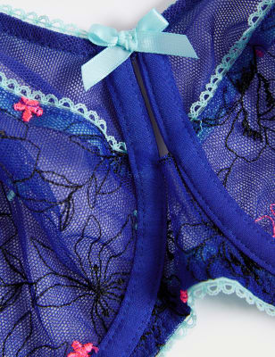 Carissa Embroidery Wired Minimiser Bra C G