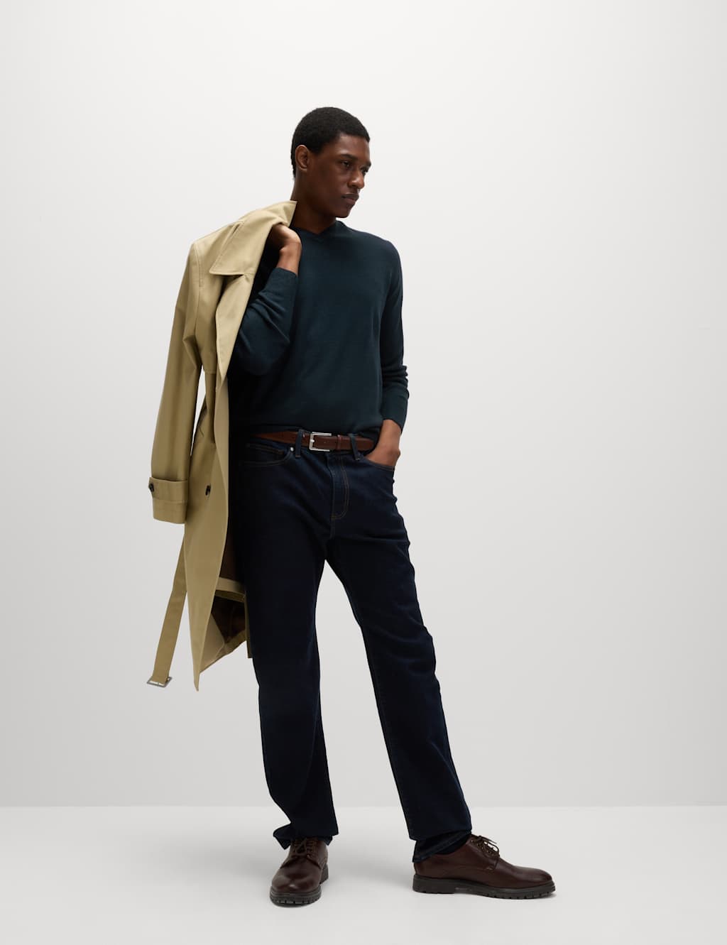 Men's V-Neck Jumpers | M&S