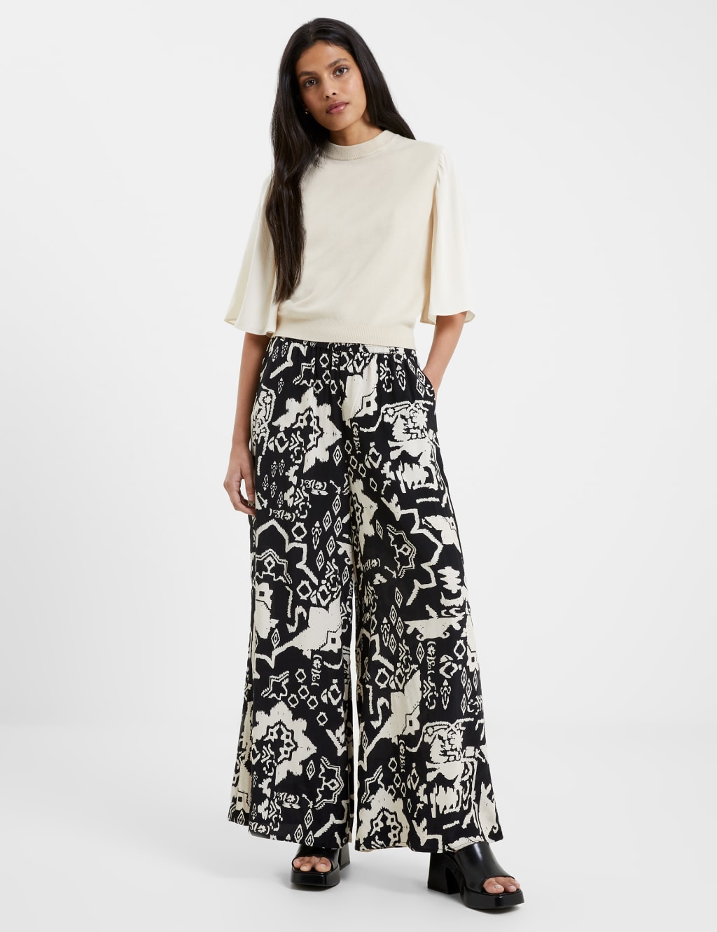 Page 6 - Women's Wide Leg Trousers | M&S