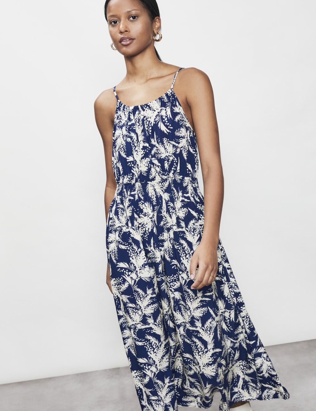 Page 4 - Sleeveless Dresses | M&S