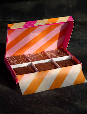 Cakes | Birthday Cakes | M&S