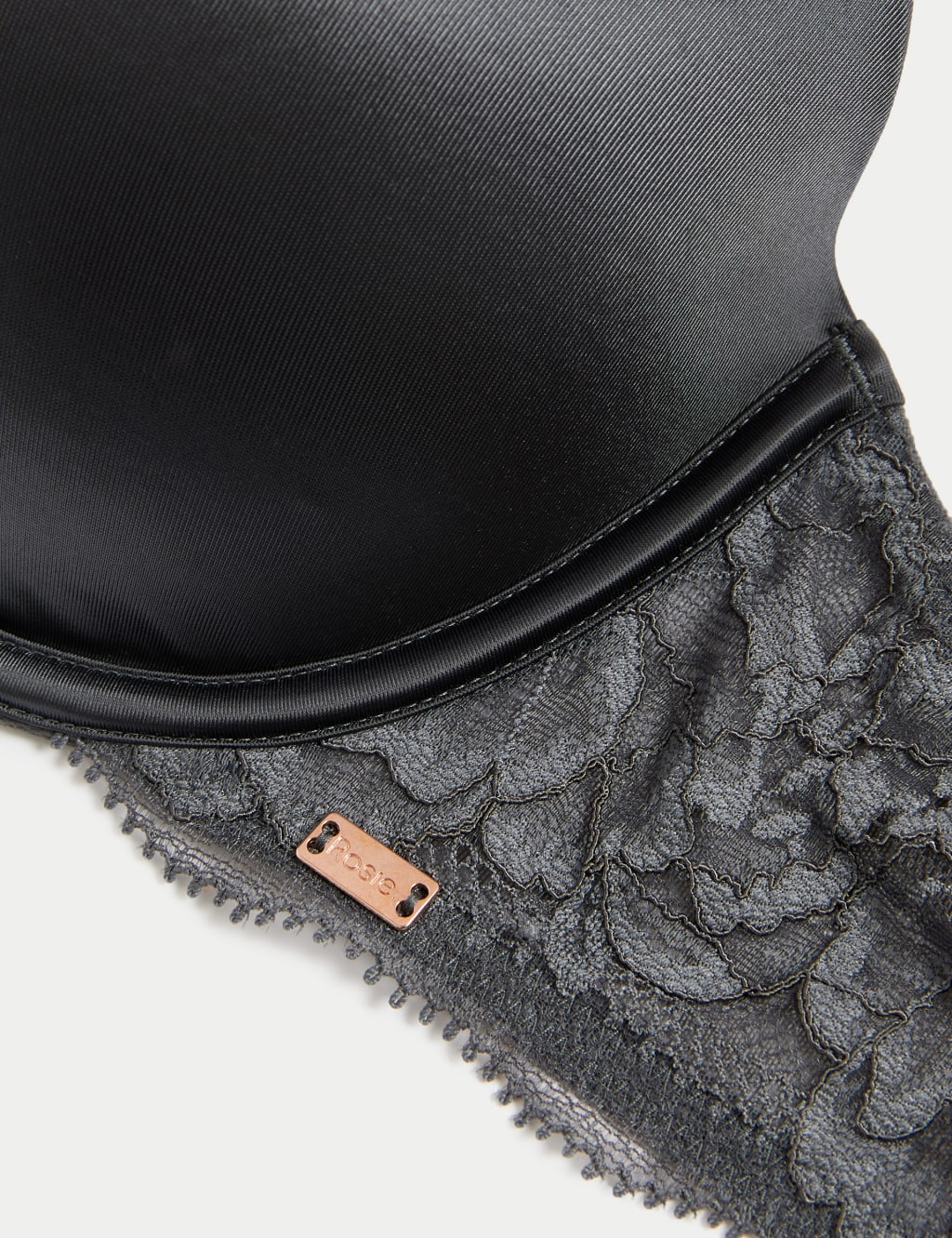 Smoothing Wired Full Cup Bra | Rosie | M&S