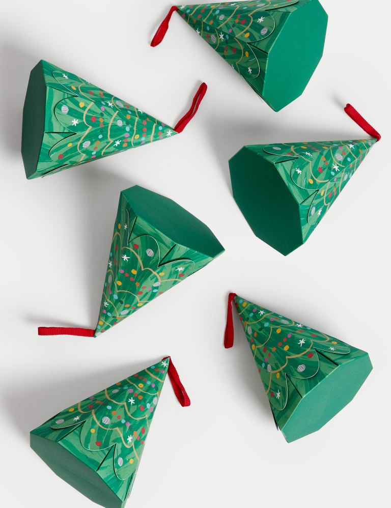 Tree-Shaped Christmas Crackers | M&S